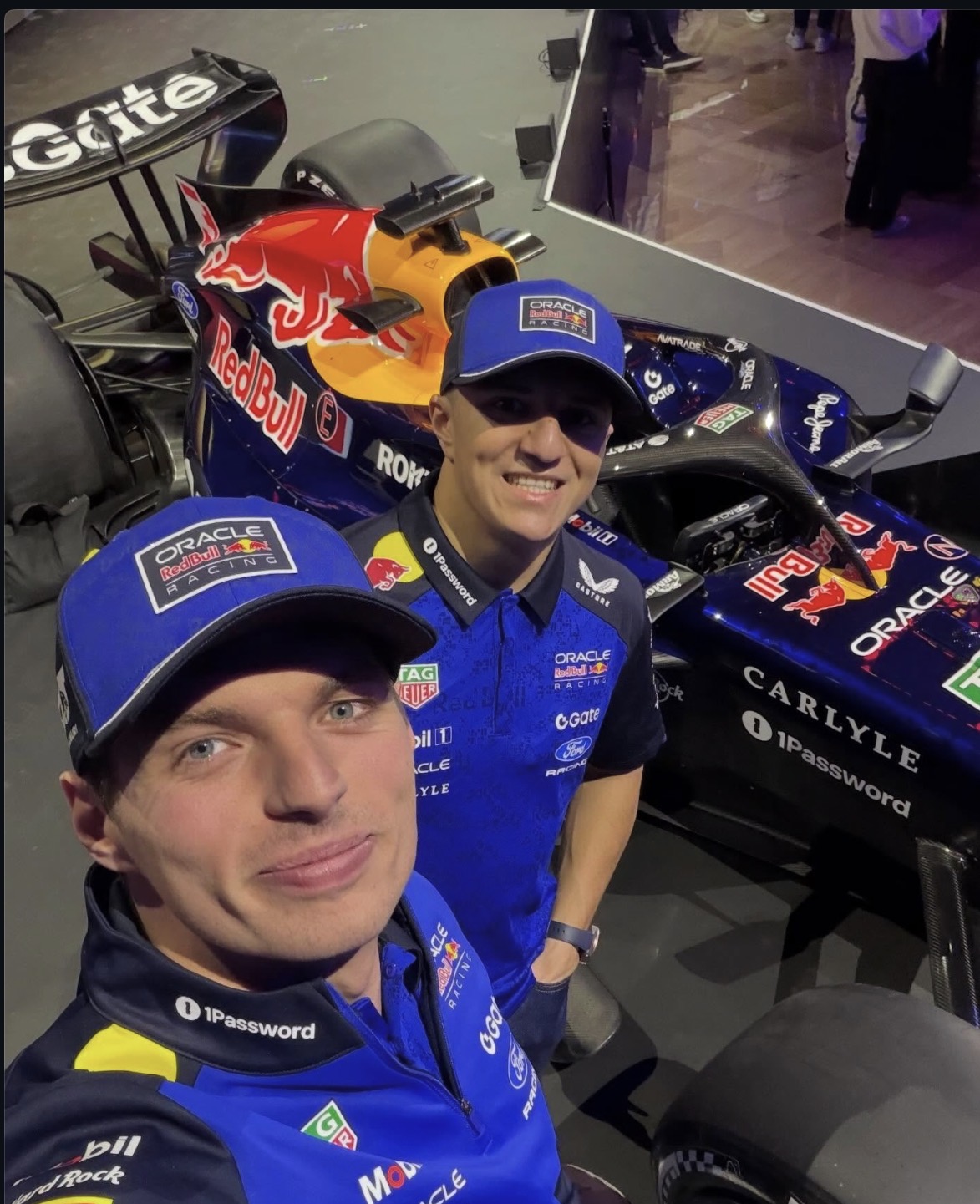 Así será la nueva merch de Red Bull para 2026 con un azul diferente ...