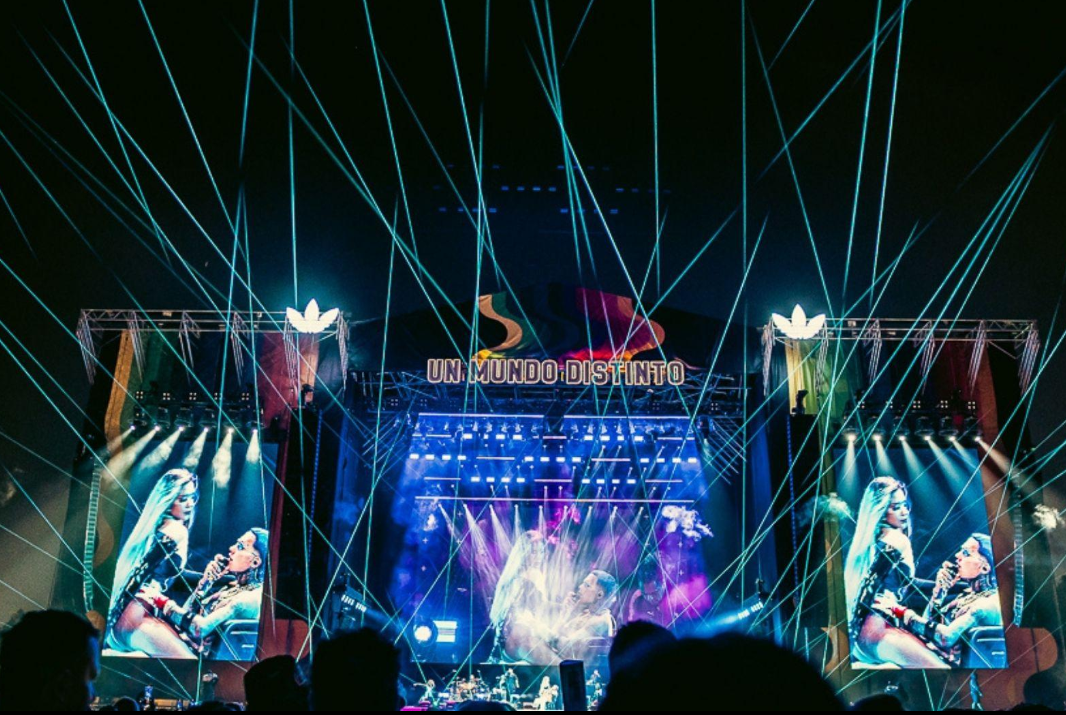 Blessd enciende el escenario con un concierto inolvidable - HSB NOTICIAS
